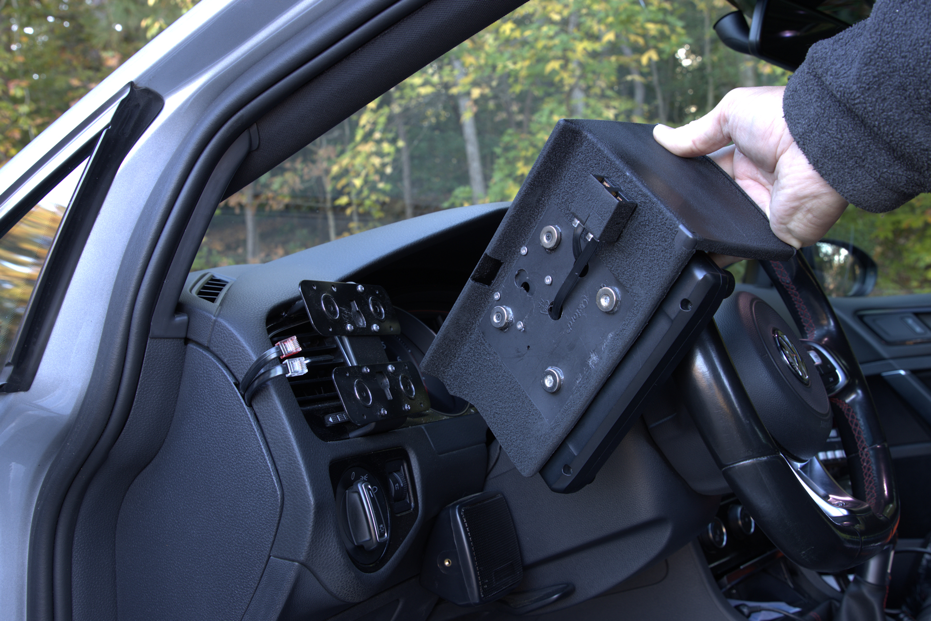 Attachment_Displays-Cable-Rerouting-03-1920 | Mobile Ham Radio