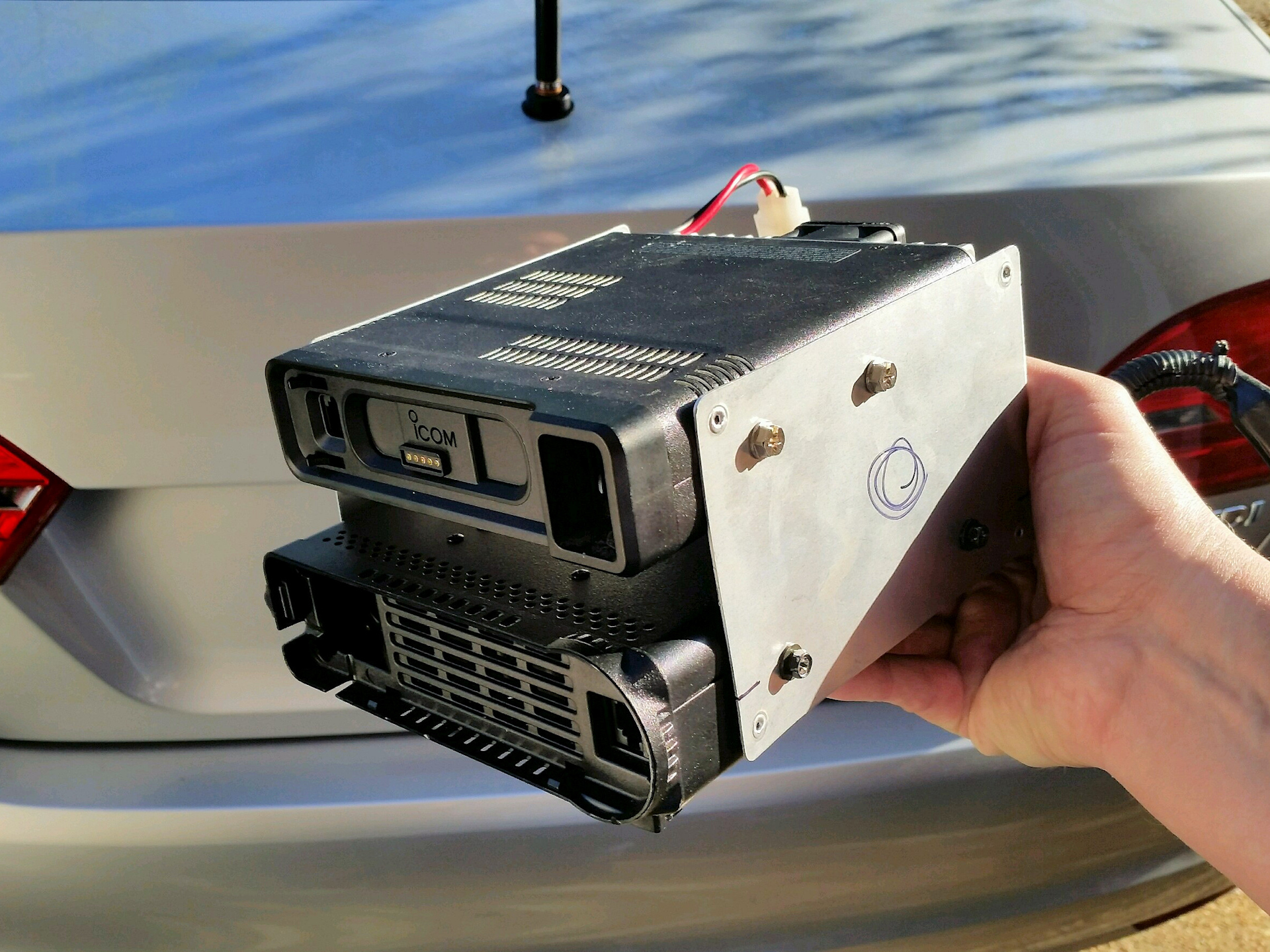 Attachment_Ham_RadioBodiesTogether-01 | Mobile Ham Radio